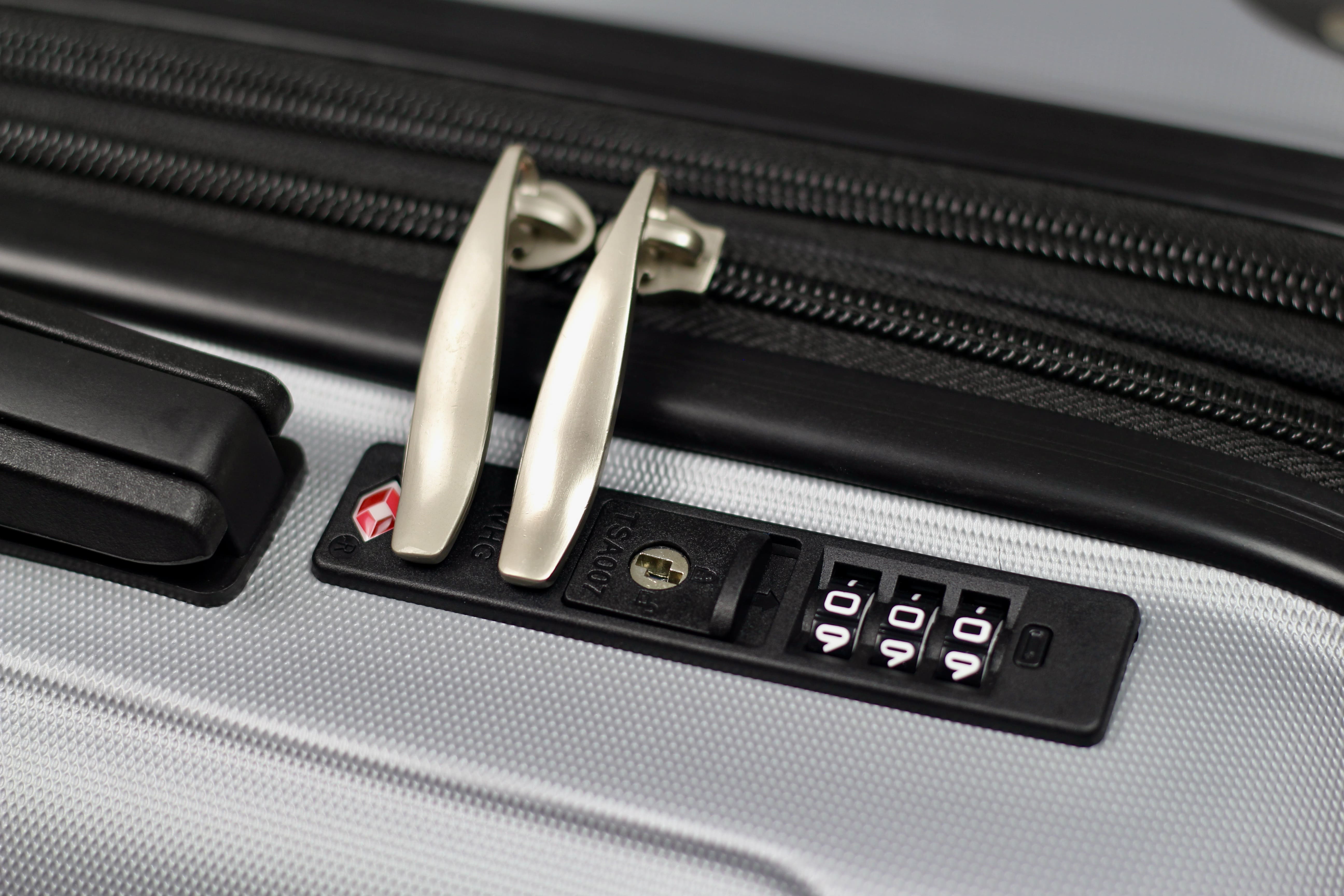Removable wheel luggage online – Take OFF Luggage